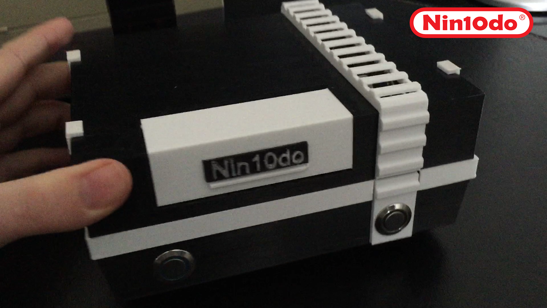 Nin10do 3d printed Game Console - petrockblock